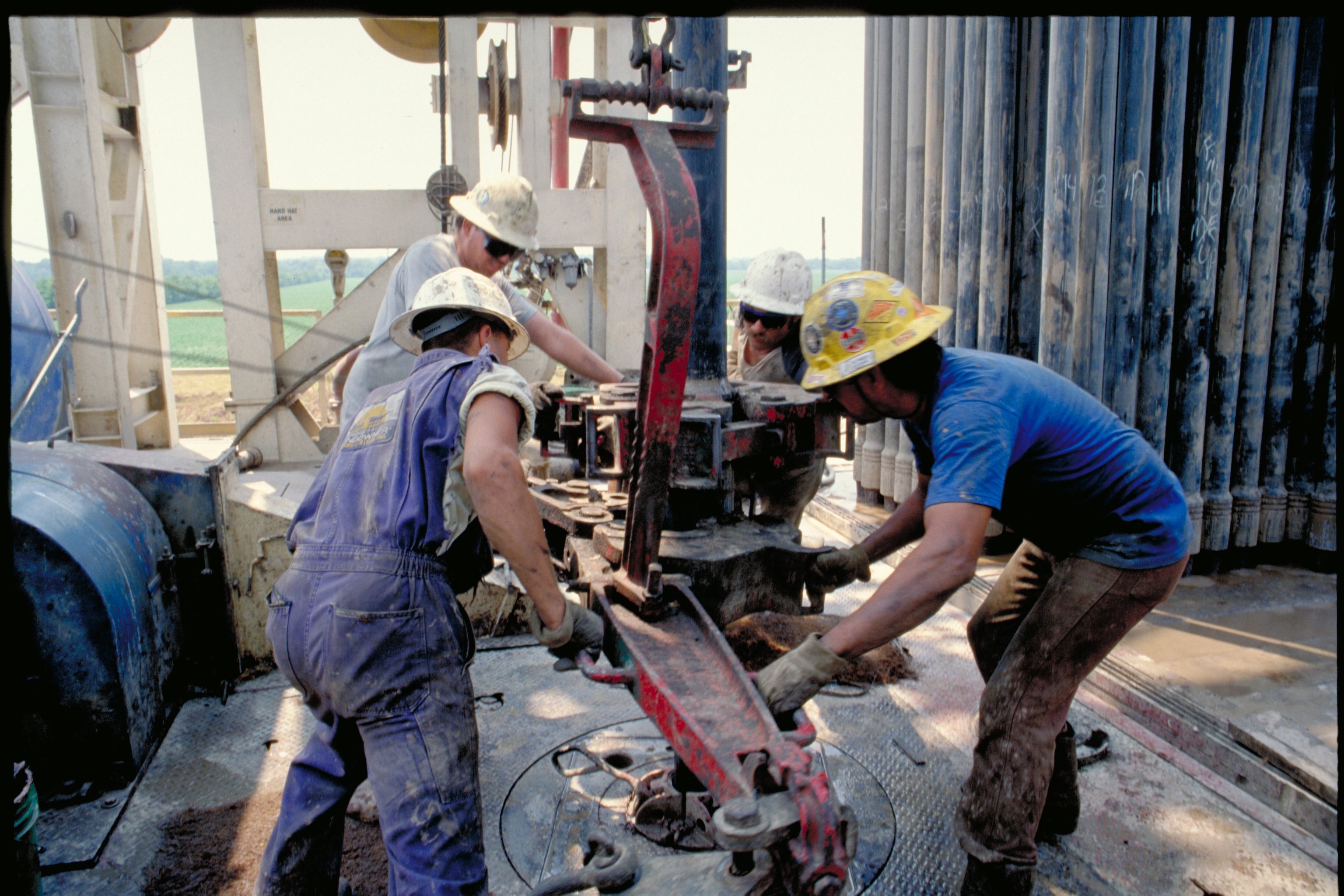 Land Contracts Mapping for Upstream Oil & Gas Industry | Enertia Software